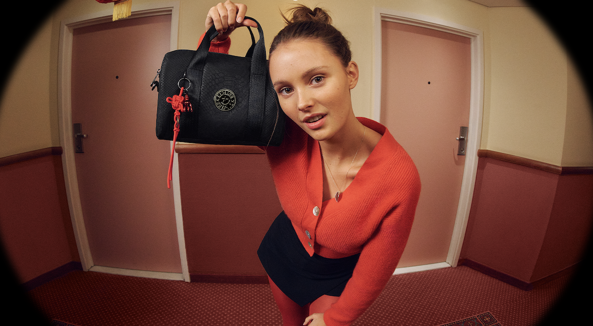 Dale la bienvenida al Año de la Serpiente con Kipling - Viernes magazine